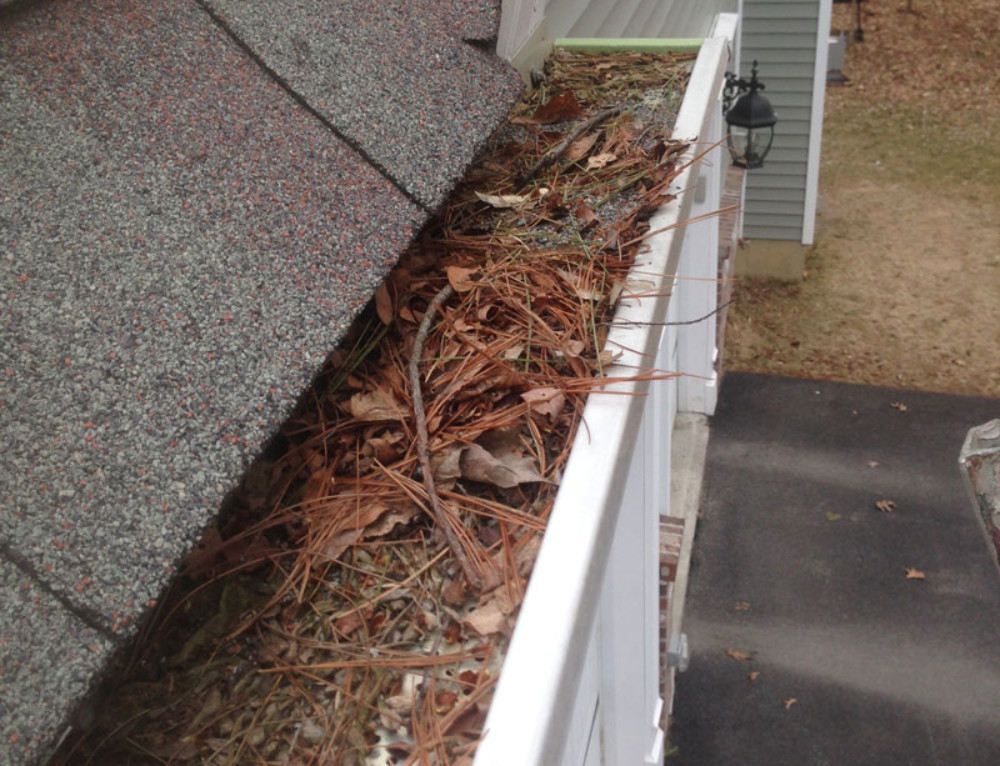 Gutters with a bad pitch – Capital Region Gutters